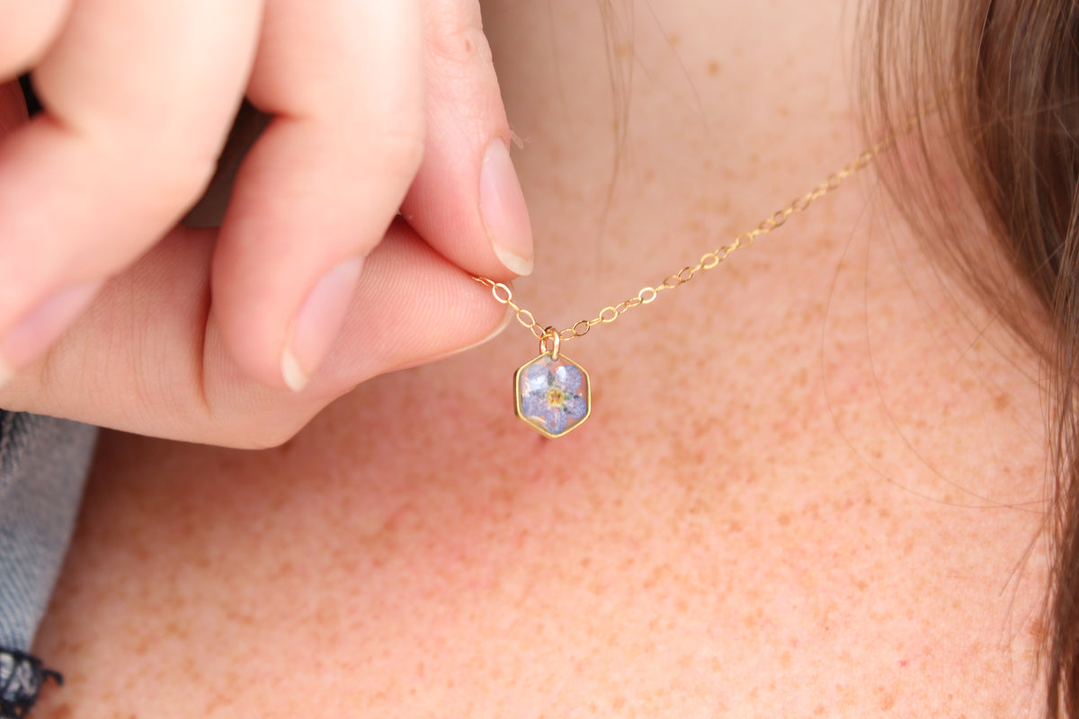 Necklaces – Everpressed